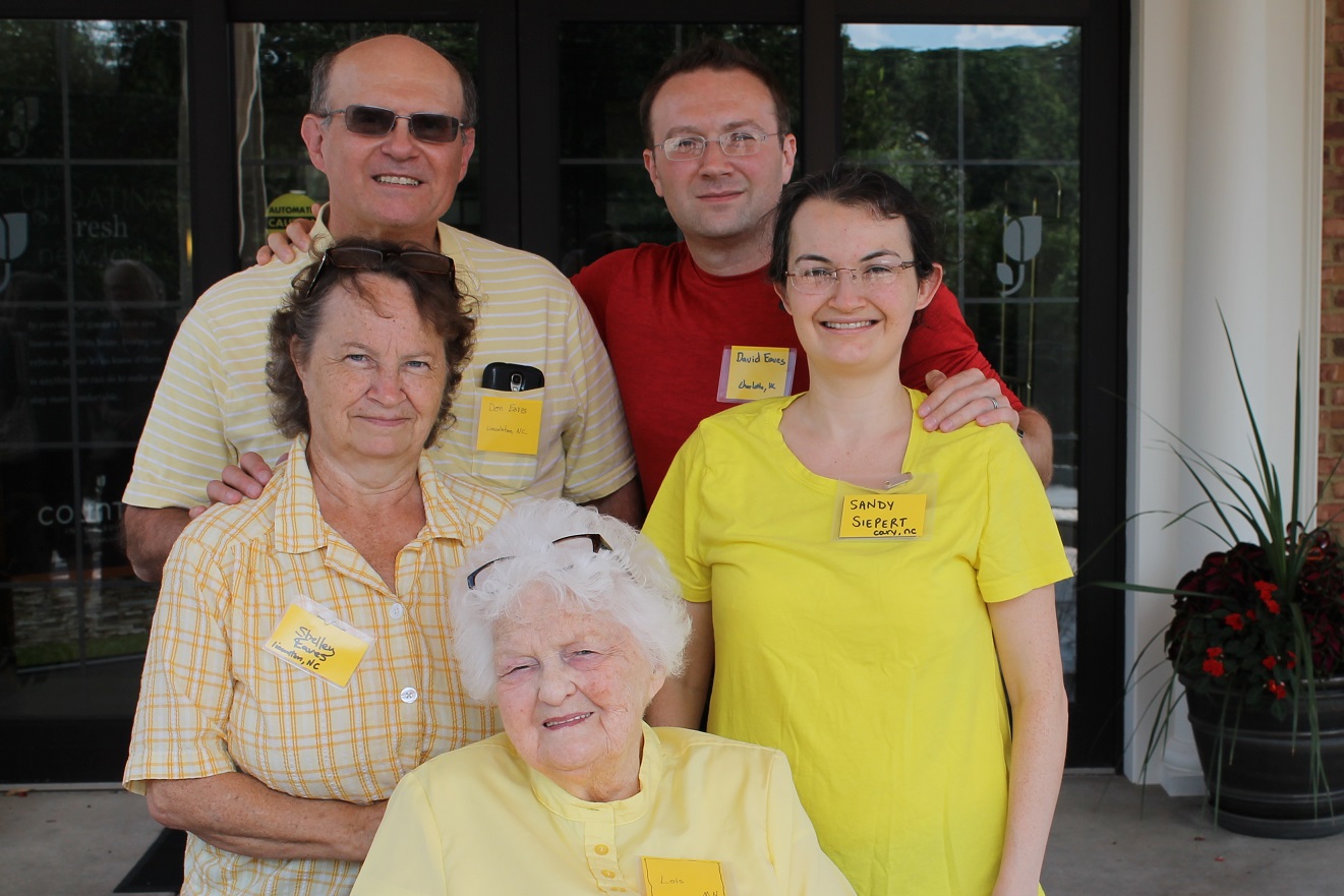 Normal Family 2019 | www.eavesfamily.org